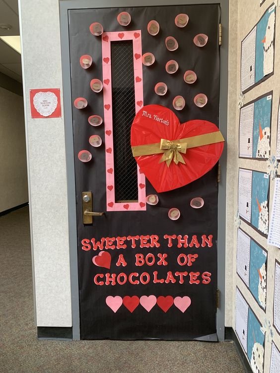 Valentine's Day Classroom Door Decorations - RecipeMagik