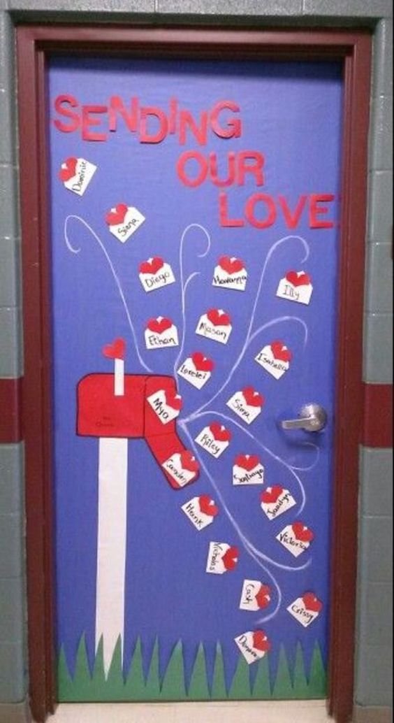 Valentine's Day Classroom Door Decorations - RecipeMagik